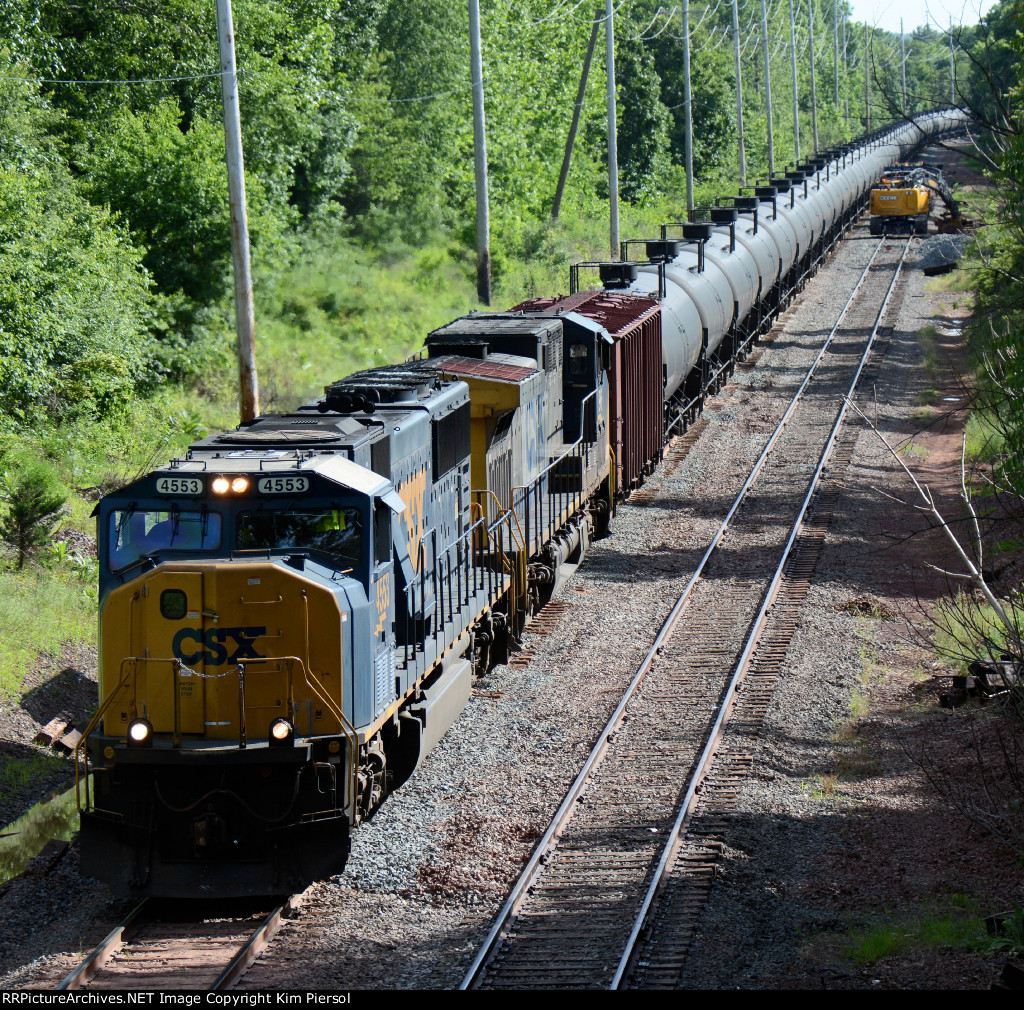 CSX 4553 K139 CrudeOil Empties